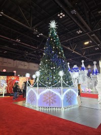 Outdoor Commercial Christmas Trees - Made In USA