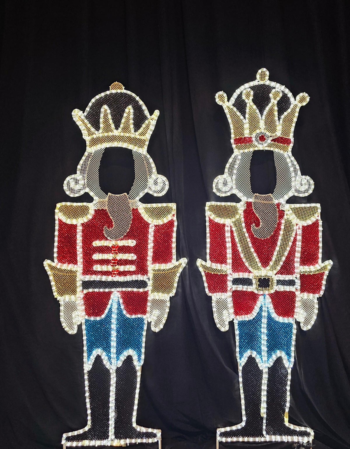 Outdoor Commercial Christmas Decorations - Carpenter Decorating Company ...